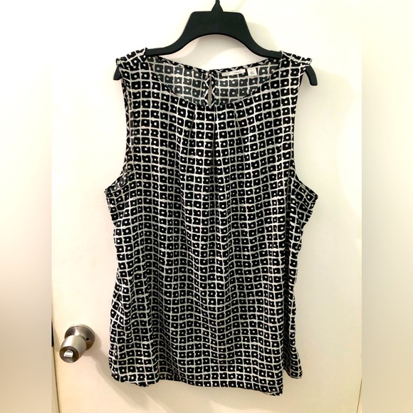 Halogen | Tops | Guc Halogen Size L Black White Sleeveless Blouse ...